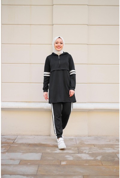 Moylin 1921 Fermuar Detaylı Kapşonlu Eşofman Takımı Moylin 1921 Fermuar Detaylı Kapşonlu Eşofman Takımı