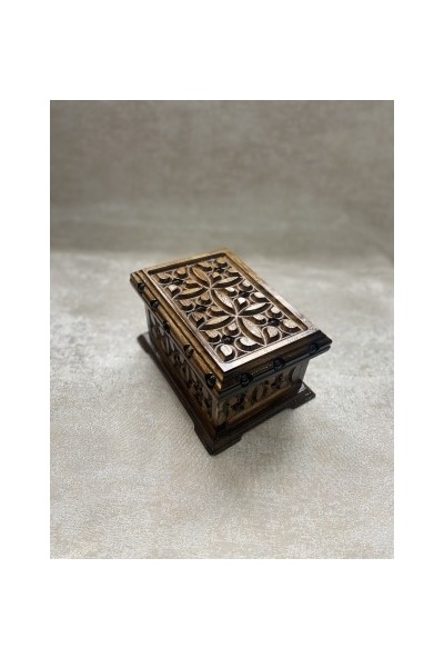 Taybars Art Ahşap Konsept Kalpli Mini Mücevher Sandığı Taybars Art Ahşap Konsept Kalpli Mini Mücevher Sandığı