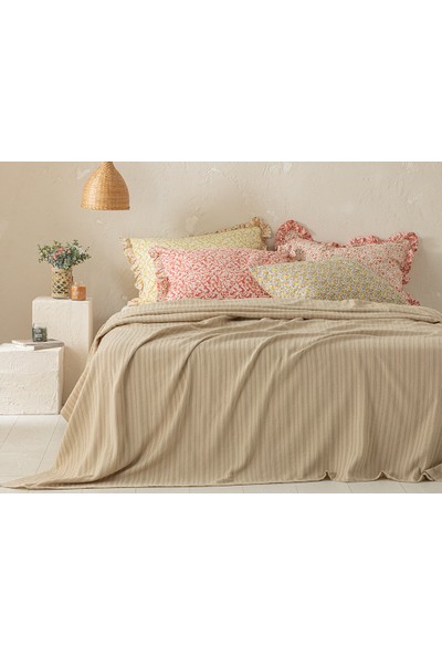 English Home Chain Rope Jakarlı Çift Kişilik Pike 200 x 220 cm Bej English Home Chain Rope Jakarlı Çift Kişilik Pike 200 x 220 cm Bej