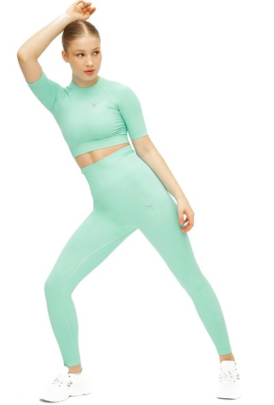 Cervus Seamless Toparlayıcı Tayt ve Kısa Kol Büstiyer Takım 1923