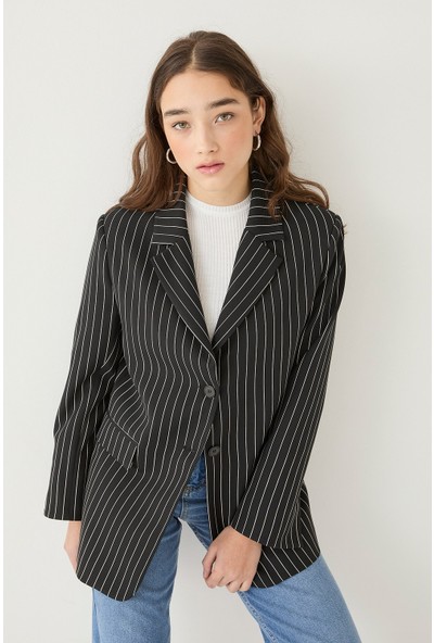 Suud Collection Siyah Düğmeli Dokulu Blazer Ceket Suud Collection Siyah Düğmeli Dokulu Blazer Ceket