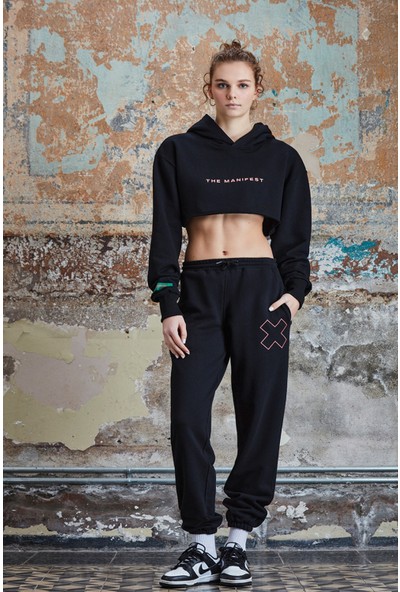 Lee Stba Kadın Siyah Regular Fit Baskılı Lastik Paça Sweatpant Lee Stba Kadın Siyah Regular Fit Baskılı Lastik Paça Sweatpant