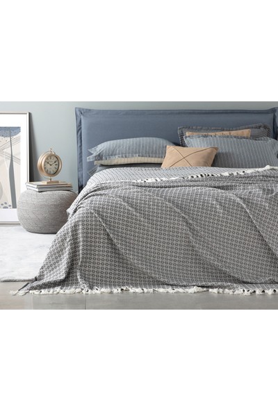 English Home Bracket Dokuma Çift Kişilik Yatak Örtüsü 240 x 260 cm Gri English Home Bracket Dokuma Çift Kişilik Yatak Örtüsü 240 x 260 cm Gri