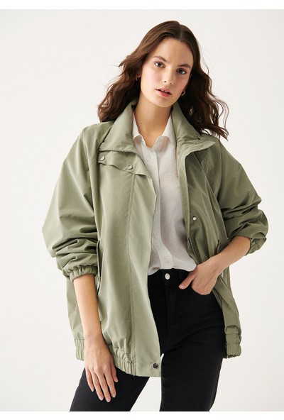 Mavi Dik Yaka Yeşil Ceket