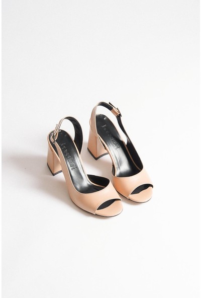 Basskan Kadın Nut Topuklu Önü Açık Cilt Ayakkabı