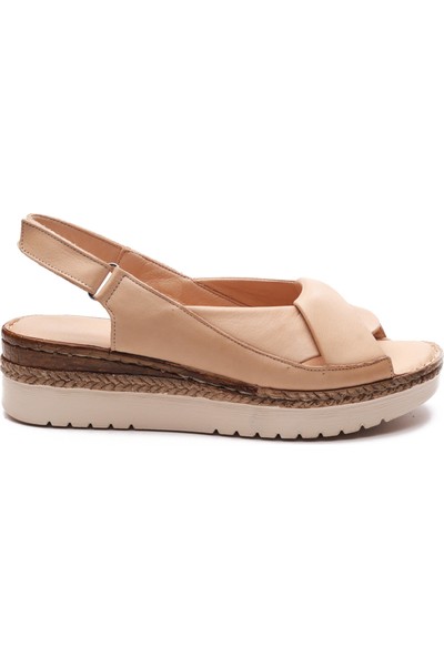 Bulldozer BUL-221540 Deri Bej Kadın Sandalet