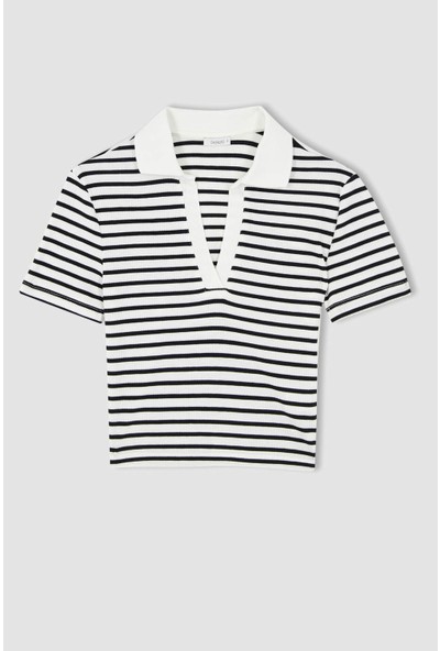 DeFacto Slim Fit Polo Yaka Çizgili Kısa Kollu Crop Tişört Y0905AZ22SM DeFacto Slim Fit Polo Yaka Çizgili Kısa Kollu Crop Tişört Y0905AZ22SM