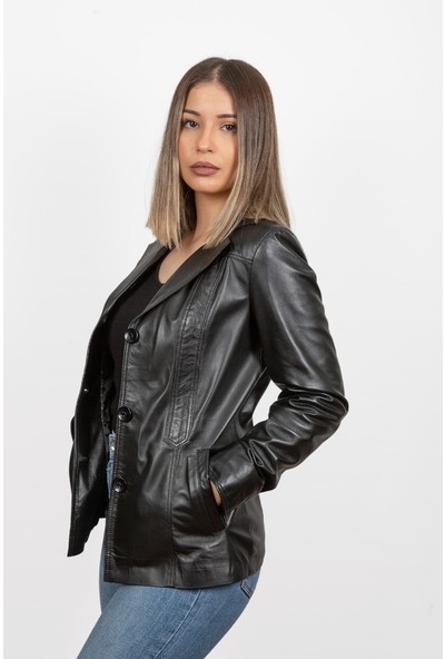 Derihouse Siyah Kırlangıç Yaka Kadın Deri Ceket