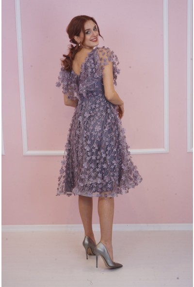 3 Boyutlu Çiçekli Lavanta Midi Boy Abiye Elbise