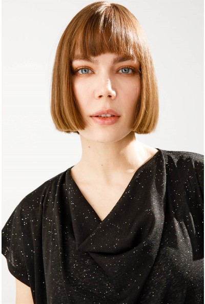 Simli Kumaş Degaje Yaka Bluz-Siyah Simli Kumaş Degaje Yaka Bluz-Siyah