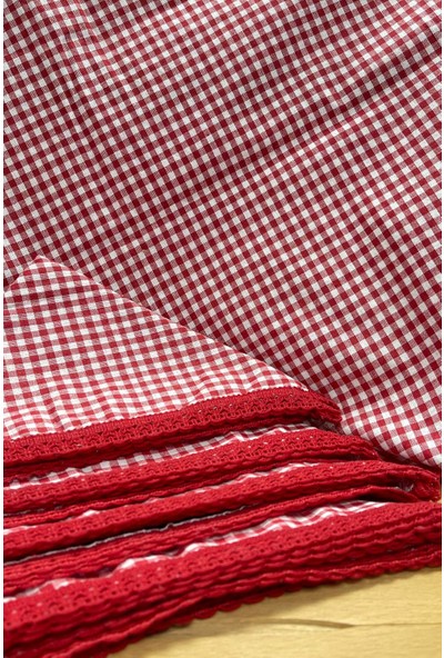 Ersperto Kareli Güpürlü Masa Örtüsü ve Peçete Takımı