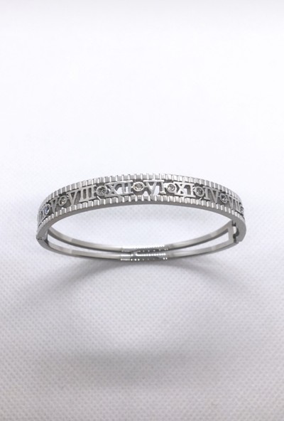 Eda Çelik Roma Rakamlı Cartier Bileklik Eda Çelik Roma Rakamlı Cartier Bileklik