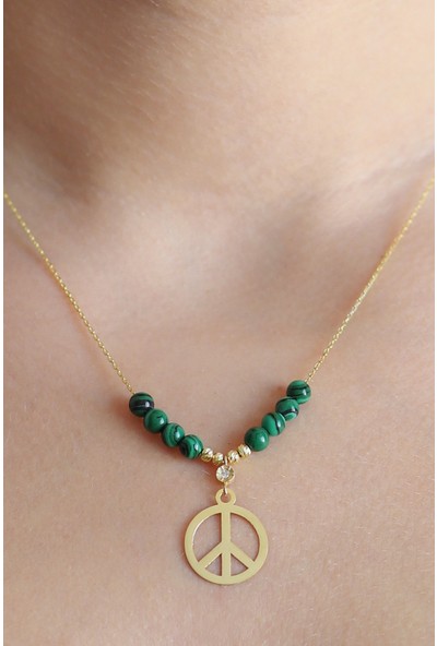 Oyistgold 14 Ayar Altın Dorikalı Pırlantalı ve Malahitli Özgürlük Kolye Oyistgold 14 Ayar Altın Dorikalı Pırlantalı ve Malahitli Özgürlük Kolye