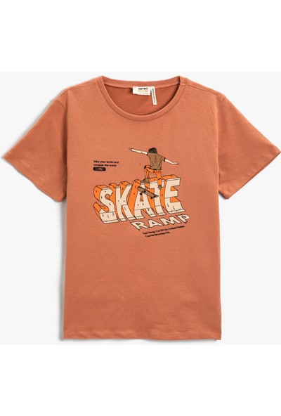Koton Erkek Çocuk Kaykay Temalı Baskılı Bisiklet Yaka Kısa Kollu Pamuklu Tişört
