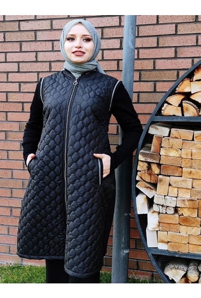 Kadın Önü Kapitone Detaylı Yelek Kadın Önü Kapitone Detaylı Yelek