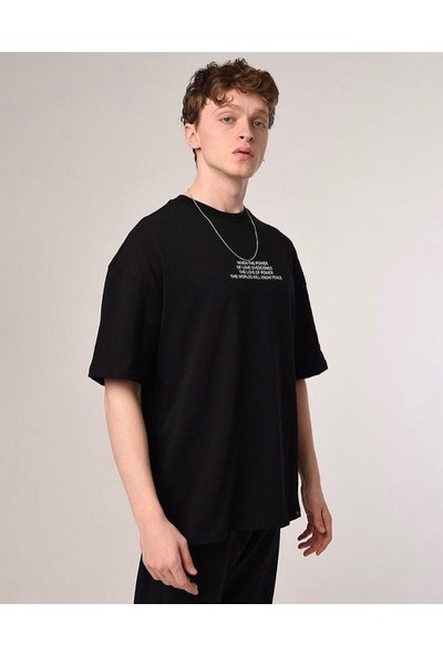 Siyah Arkası Baskılı Overisize T-Shirt