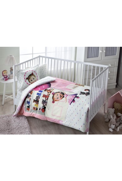 Taç Lisanslı Bebek Nevresim Takımı Masha And The Bear Baby Taç Lisanslı Bebek Nevresim Takımı Masha And The Bear Baby