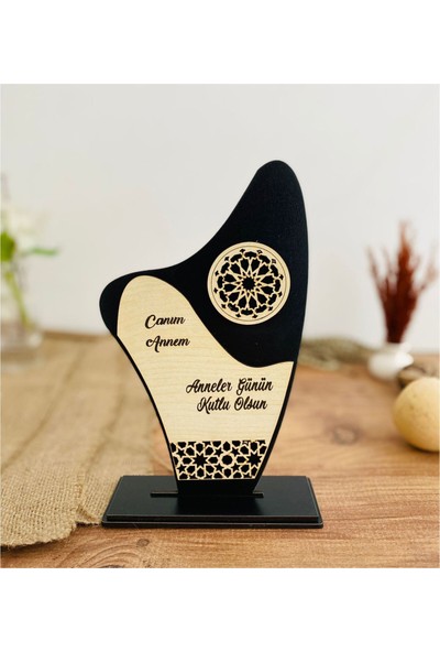 ENK Organizasyon Anneler Gününe Özel Ahşap Plaket ENK Organizasyon Anneler Gününe Özel Ahşap Plaket