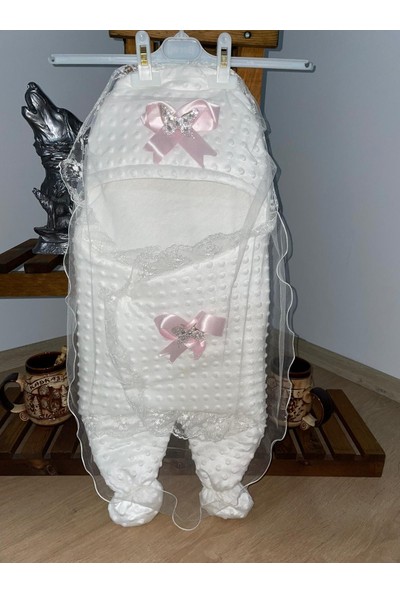 Bebek Nohut Desenli Ayaklı Kundak Kelebek Taşlı