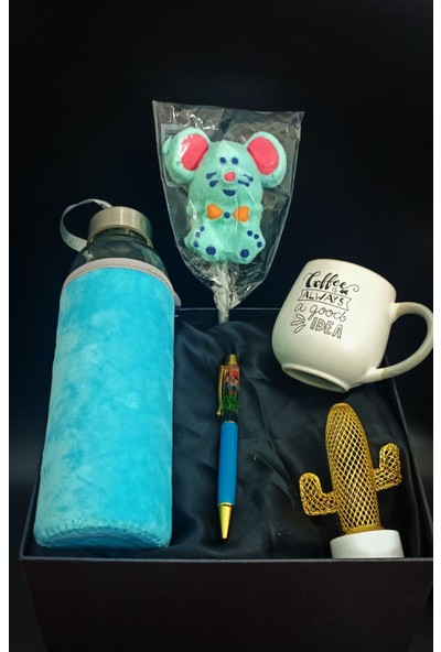 Arya Hediyelik Coffe Fincan Beyaz & Mavi Özel Kılıf 500 ml Su Matarası & Kuru Çiçek Jel Kalem & Işıklı Kaktüs Arya Hediyelik Coffe Fincan Beyaz & Mavi Özel Kılıf 500 ml Su Matarası & Kuru Çiçek Jel Kalem & Işıklı Kaktüs