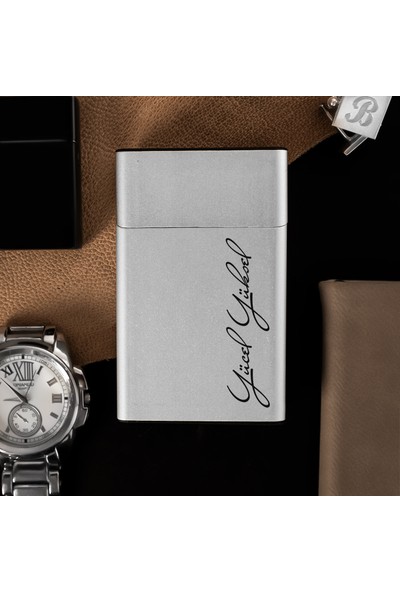 Hediye Sepeti Kişiye Özel Imza Stili Metal Tabaka Hediye Sepeti Kişiye Özel Imza Stili Metal Tabaka