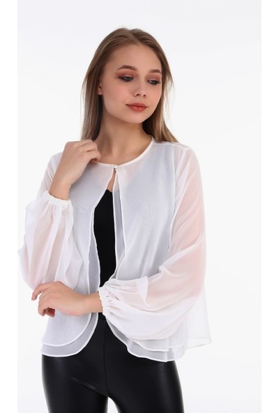 Disentis Modest Yuvarlak Yaka Uzun Kollu Önü Çift Kat Kol Ağzı Lastikli Şifon Beyaz Bolero Disentis Modest Yuvarlak Yaka Uzun Kollu Önü Çift Kat Kol Ağzı Lastikli Şifon Beyaz Bolero