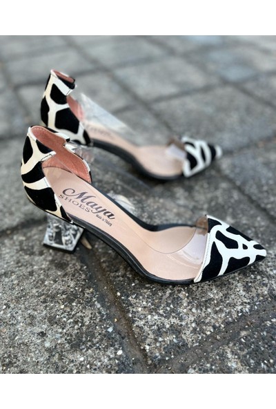 Afilli Kadın Zebra Siyah Beyaz Şeffaf Sivri Burun Kadeh Şeffaf Topuk Abiye Stiletto Topuklu Ayakkabı