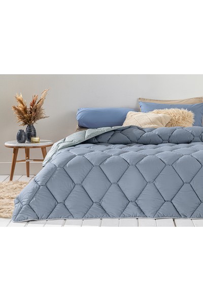English Home Colourful Pamuklu Çift Kişilik Yorgan 195 x 215 cm Su Yeşili - Indigo English Home Colourful Pamuklu Çift Kişilik Yorgan 195 x 215 cm Su Yeşili - Indigo