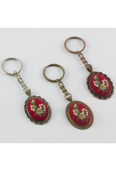 Asfal Çiçek Figürlü Kanaviçe Anahtarlık