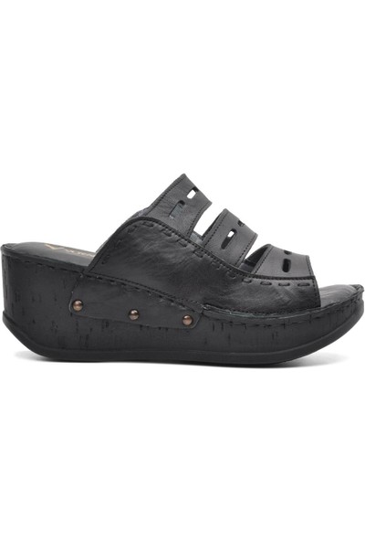 Voyager 8840 Siyah Hakiki Deri Kadın Dolgu Topuk Terlik - 39 Voyager 8840 Siyah Hakiki Deri Kadın Dolgu Topuk Terlik - 39