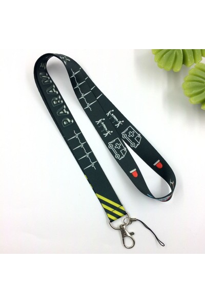 İnvitro Medikal 112 Acil Paramedik Desenli Yaka Kartı - Boyun Askı Ipi İnvitro Medikal 112 Acil Paramedik Desenli Yaka Kartı - Boyun Askı Ipi