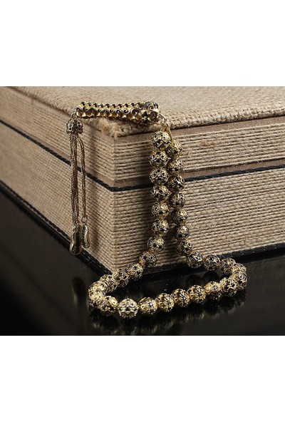 İpek Silver Özel Işçilikli Zirkon Taşlı Işlemeli 925 Ayar Gümüş Tesbih İpek Silver Özel Işçilikli Zirkon Taşlı Işlemeli 925 Ayar Gümüş Tesbih