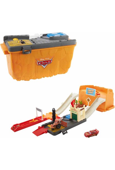 Disney Cars Disney Pixar Cars Yarış Heyecanı Oyun Seti HDN02 Disney Cars Disney Pixar Cars Yarış Heyecanı Oyun Seti HDN02