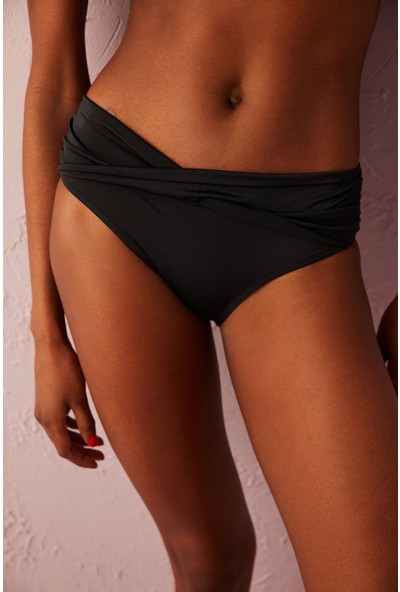 Penti Siyah Basic Twist Bikini Altı Penti Siyah Basic Twist Bikini Altı