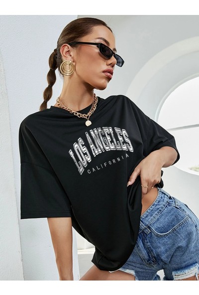 Trend Seninle Kadın Los Angeles Baskılı Oversize T-Shirt Trend Seninle Kadın Los Angeles Baskılı Oversize T-Shirt