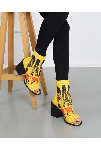 Deri Paris Yazılı Özel Tasarım Sarı Kadın Yaz Botu