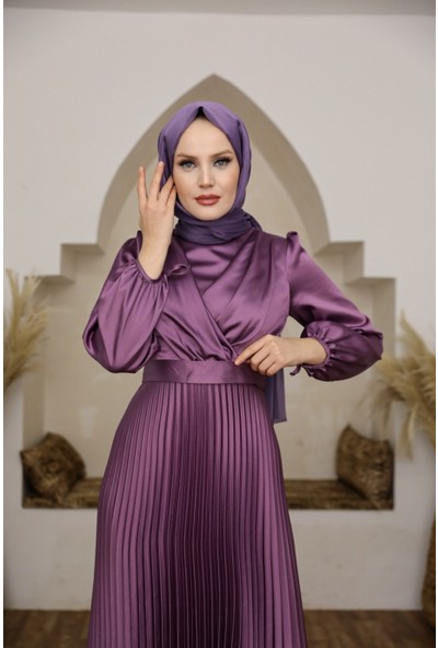 Almila Abiye - Lila Almila Abiye - Lila