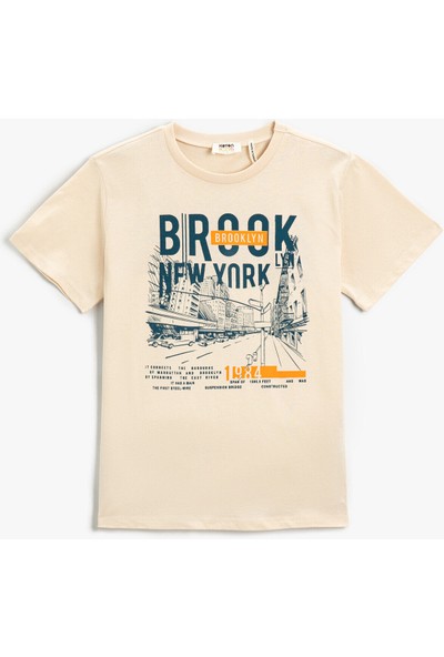 Koton Erkek Çocuk Şehir Temalı Brooklyn New York Baskılı Kısa Kollu Tişört Bisiklet Yaka Pamuklu Koton Erkek Çocuk Şehir Temalı Brooklyn New York Baskılı Kısa Kollu Tişört Bisiklet Yaka Pamuklu