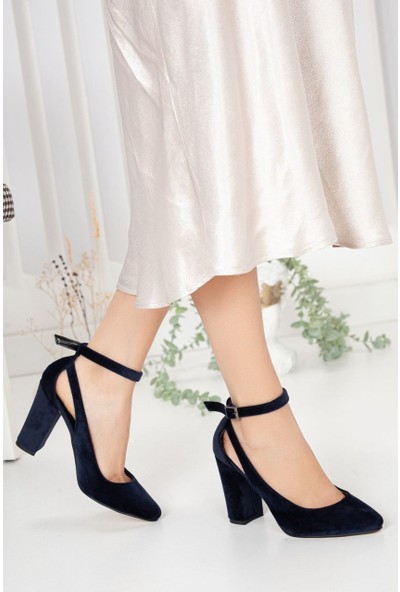 Hayalimdeki Ayakkabı Lillian Topuklu Lacivert Kadife Ayakkabı 38 Hayalimdeki Ayakkabı Lillian Topuklu Lacivert Kadife Ayakkabı 38