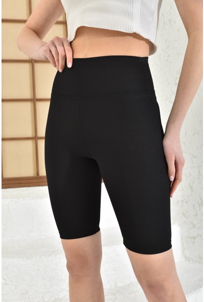 Zeyneri Fitilli Biker Kısa Tayt Zeyneri Fitilli Biker Kısa Tayt