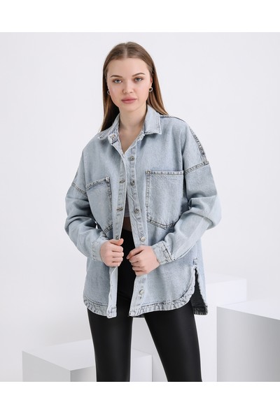 Turquoise Kadın Açık Mavi Oversize Denim Gömlek Ceket Turquoise Kadın Açık Mavi Oversize Denim Gömlek Ceket