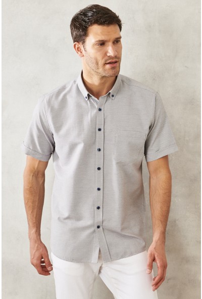 Altınyıldız Classics Comfort Fit Rahat Kesim Düğmeli Yaka Armürlü Gömlek Altınyıldız Classics Comfort Fit Rahat Kesim Düğmeli Yaka Armürlü Gömlek