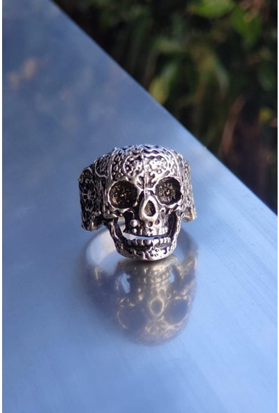 The Collection Kurukafa Model Ayarlanabilir Gümüş Kaplama Yüzük The Collection Kurukafa Model Ayarlanabilir Gümüş Kaplama Yüzük