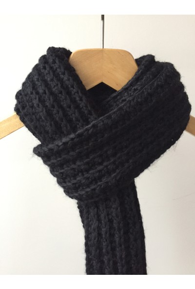 Mora Knit Siyah Atkı El Örgüsü Mora Knit Siyah Atkı El Örgüsü