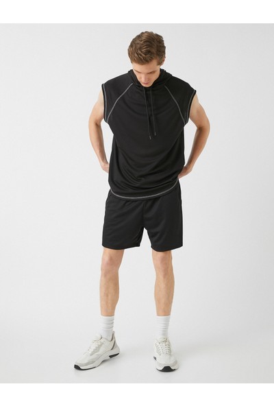 Koton Erkek Diz Üst Rahat Kesim Cepli Spor Şort