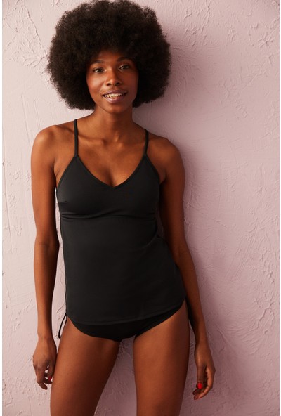 Siyah Basic Tankini Bikini Üstü Siyah Basic Tankini Bikini Üstü