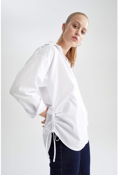 DeFacto Oversize Fit Gömlek Yaka Bağcık Detaylı Uzun Kollu Poplin Gömlek Tunik W7703AZ22SM DeFacto Oversize Fit Gömlek Yaka Bağcık Detaylı Uzun Kollu Poplin Gömlek Tunik W7703AZ22SM