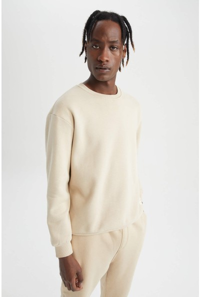 DeFacto Oversize Fit Bisiklet Yaka Basic Pamuklu SWEATSHIRT T5139AZ22SP DeFacto Oversize Fit Bisiklet Yaka Basic Pamuklu SWEATSHIRT T5139AZ22SP