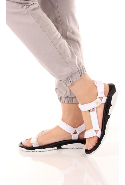 Soby Shoes Kadın Günlük Outdoor Trekking Cırtlı Kaymaz Taban Sandalet SOBY11050033 Soby Shoes Kadın Günlük Outdoor Trekking Cırtlı Kaymaz Taban Sandalet SOBY11050033
