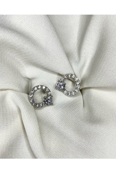 Venüs Zirkon Taşlı Minimal Küpe